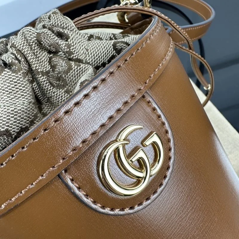 Accurate model Gucci Drawstring Bags