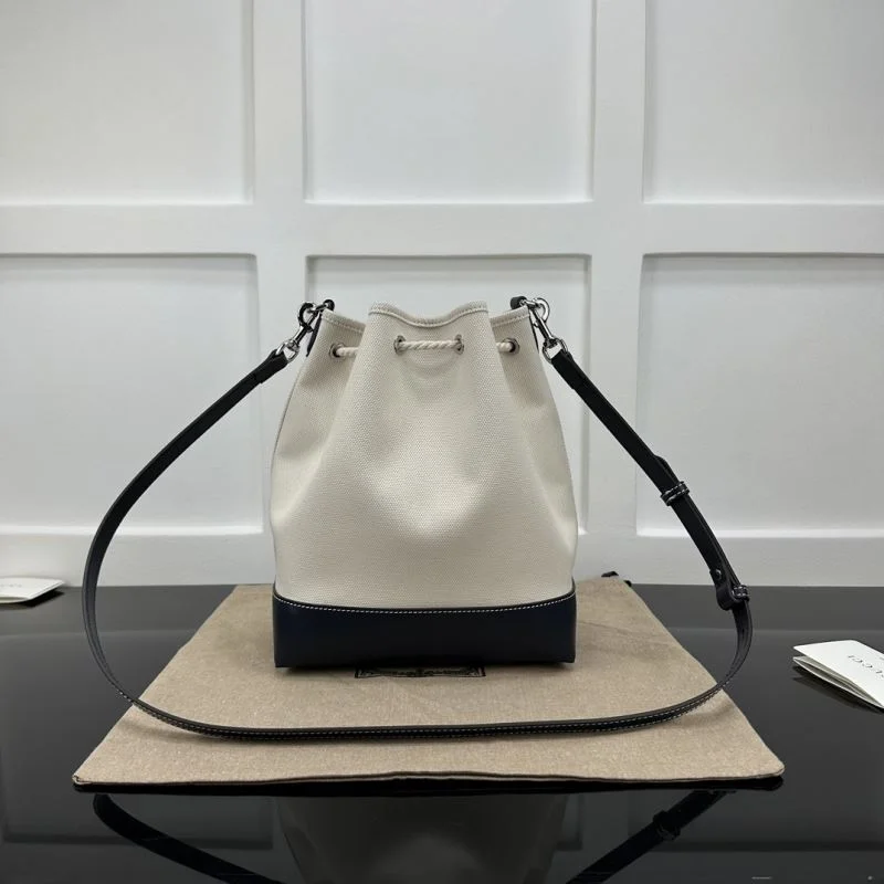 Cut-rate Gucci Drawstring Bags