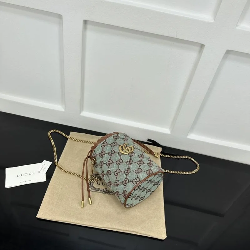 Accurate model Gucci Drawstring Bags