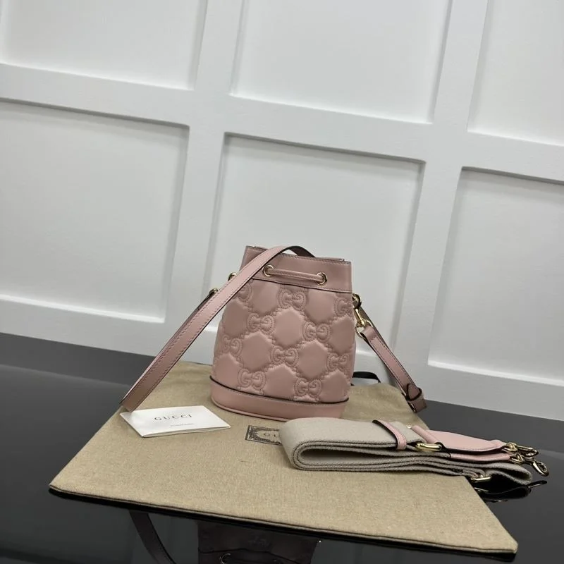 Accurate model Gucci Drawstring Bags