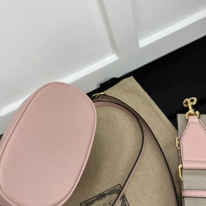 Accurate model Gucci Drawstring Bags