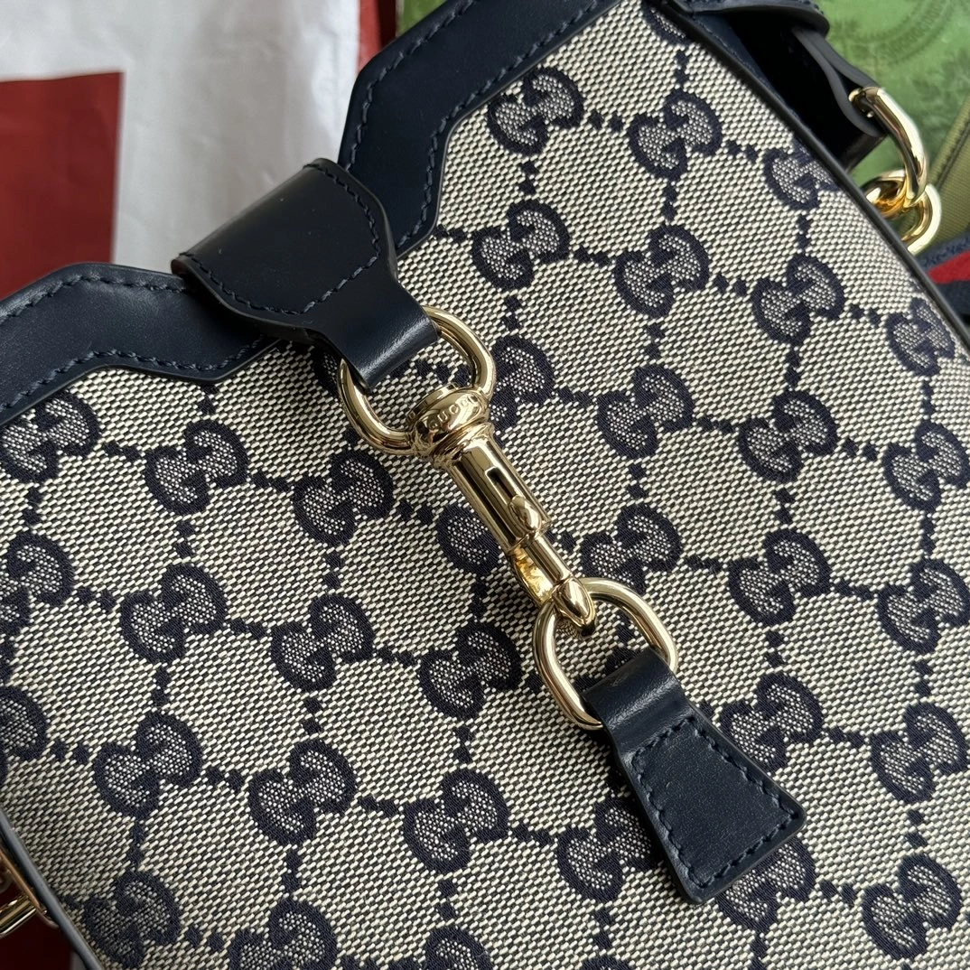High accuracy Gucci Drawstring Bags
