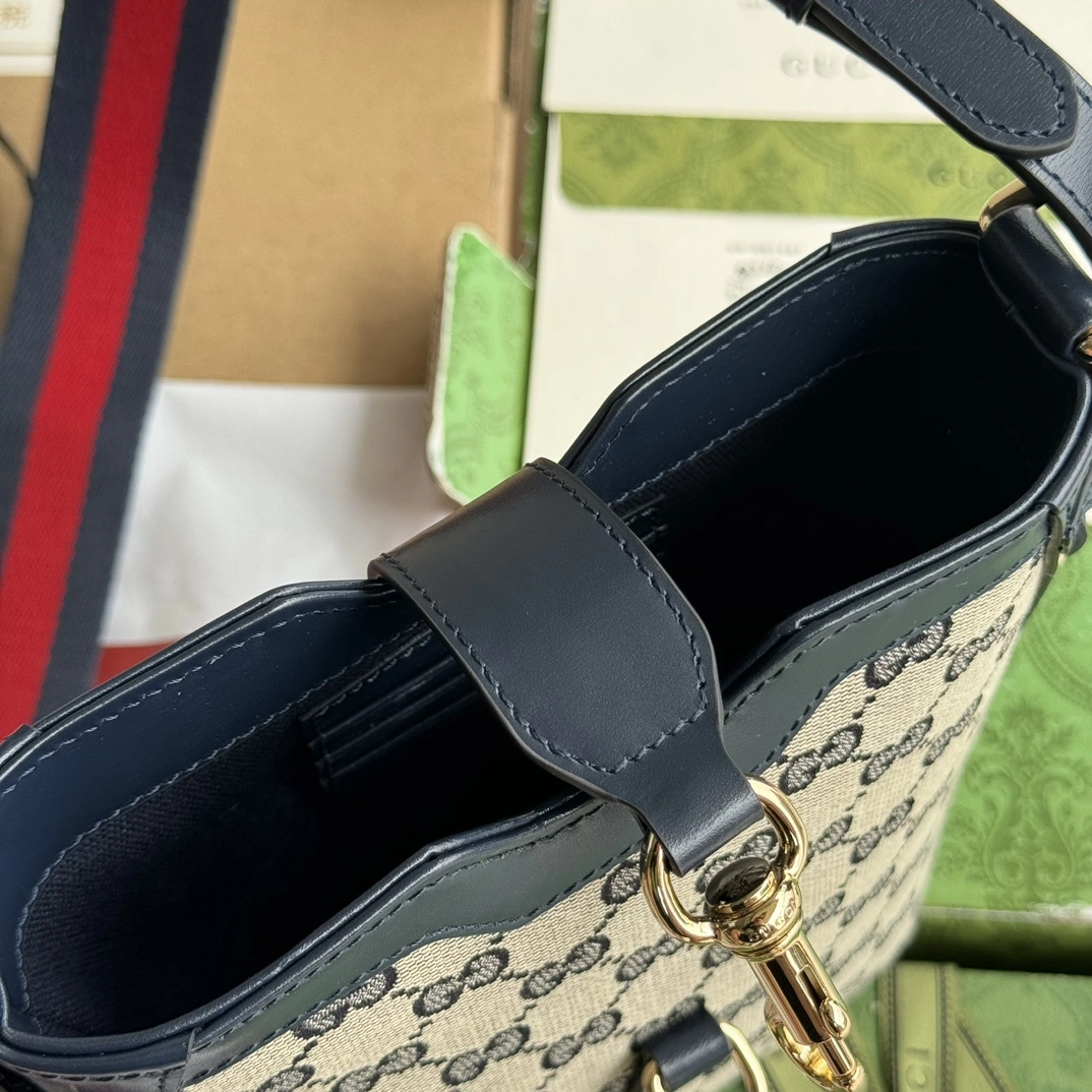 High accuracy Gucci Drawstring Bags