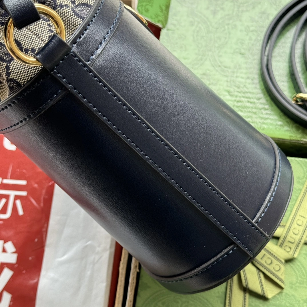 Exact replica Gucci Drawstring Bags