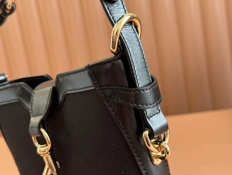 Low-cost Gucci Drawstring Bags