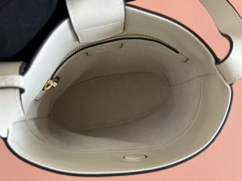 Reasonably priced Gucci Drawstring Bags