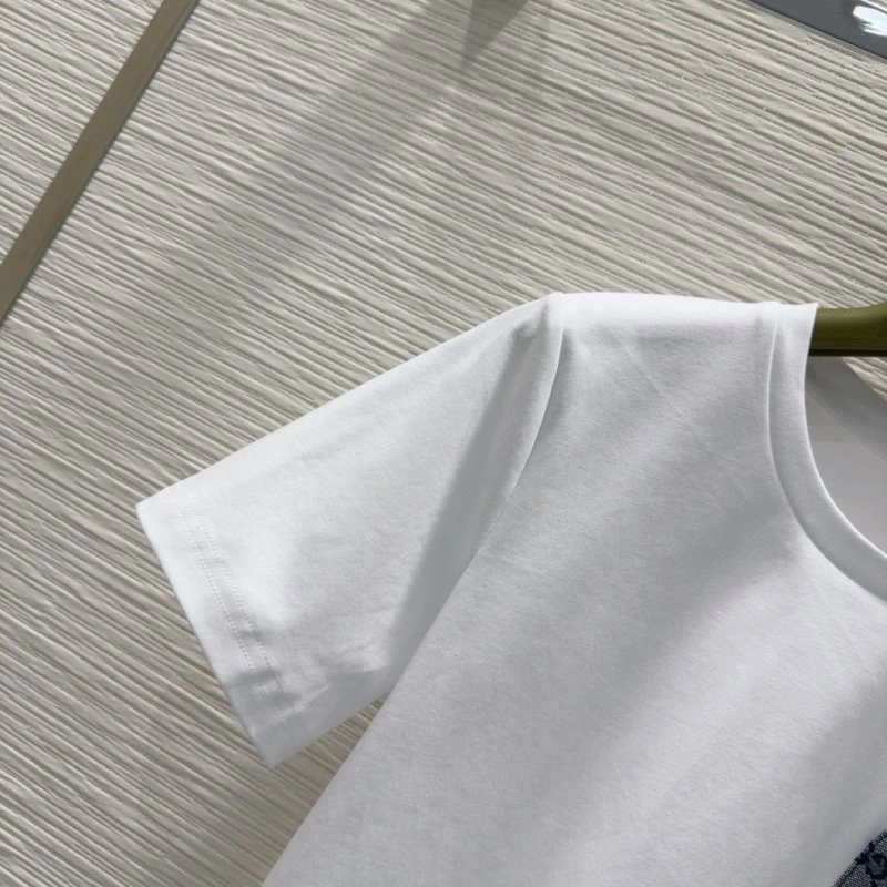Inexpensive Gucci Dress Suits