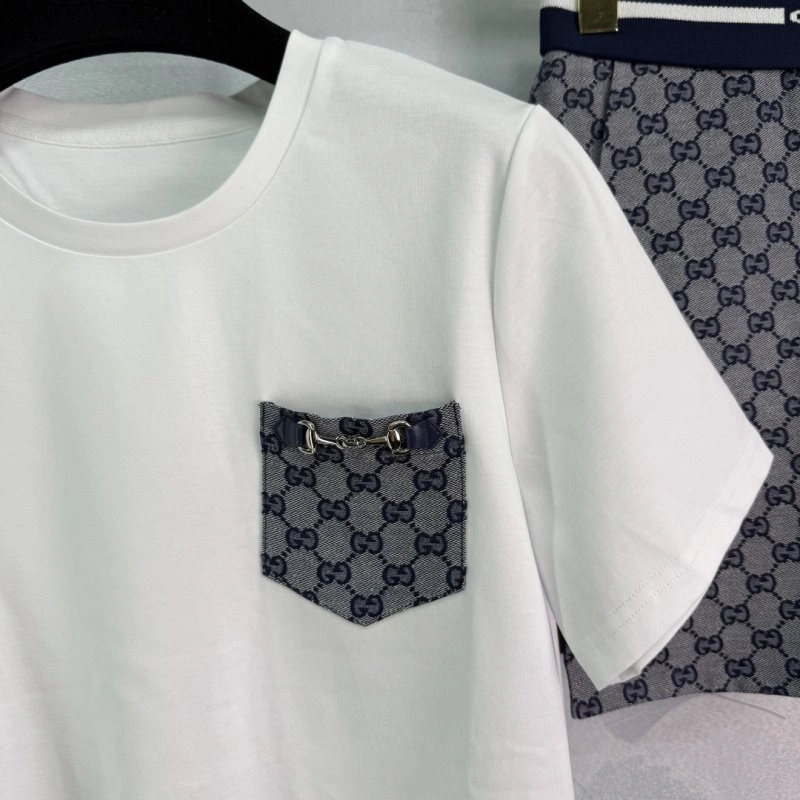 Reasonably priced Gucci Dress Suits