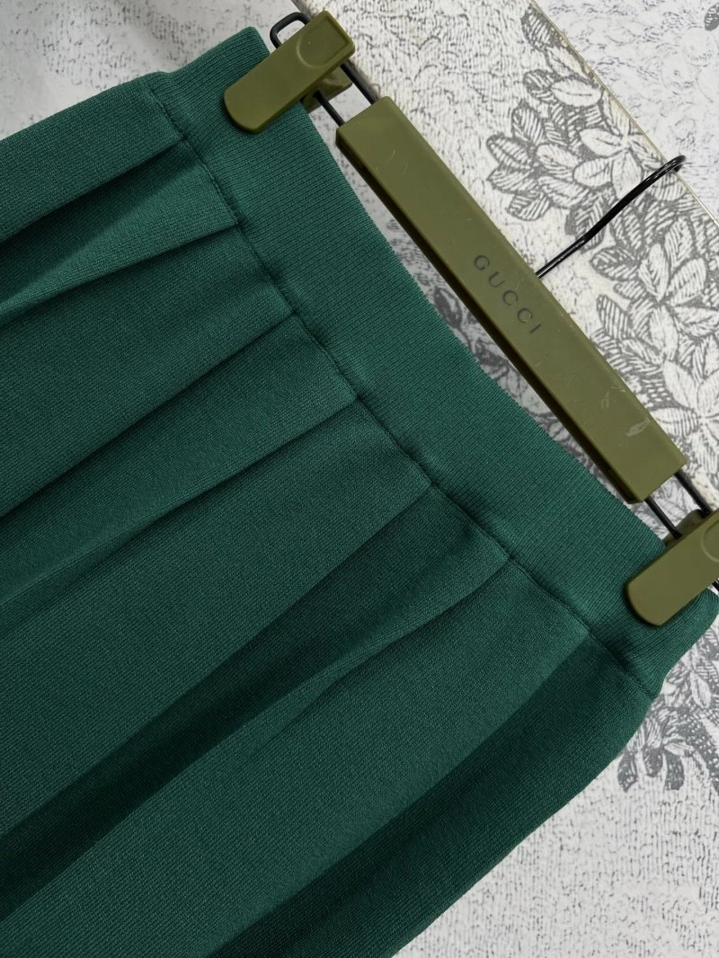 Reasonably priced Gucci Dress Suits