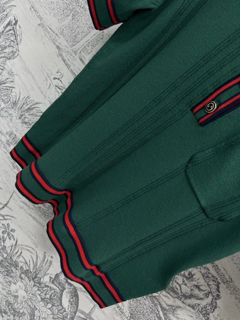 Reasonably priced Gucci Dress Suits