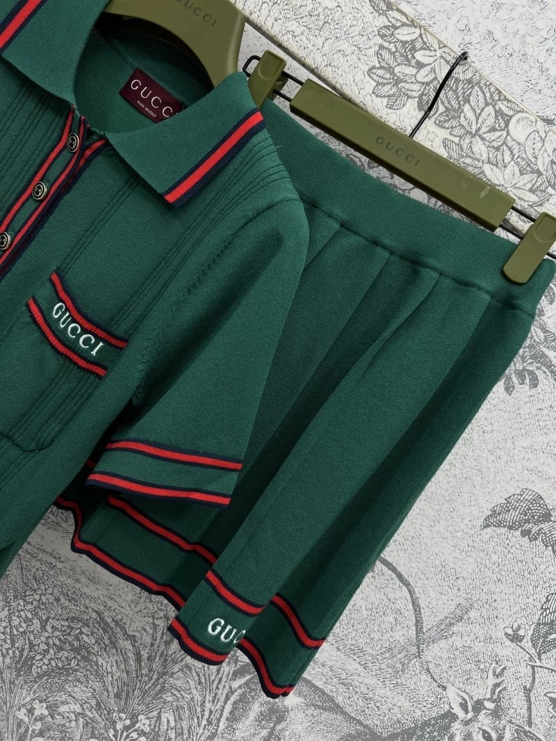Reasonably priced Gucci Dress Suits