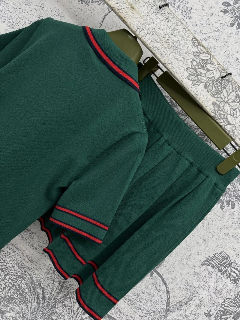 Reasonably priced Gucci Dress Suits