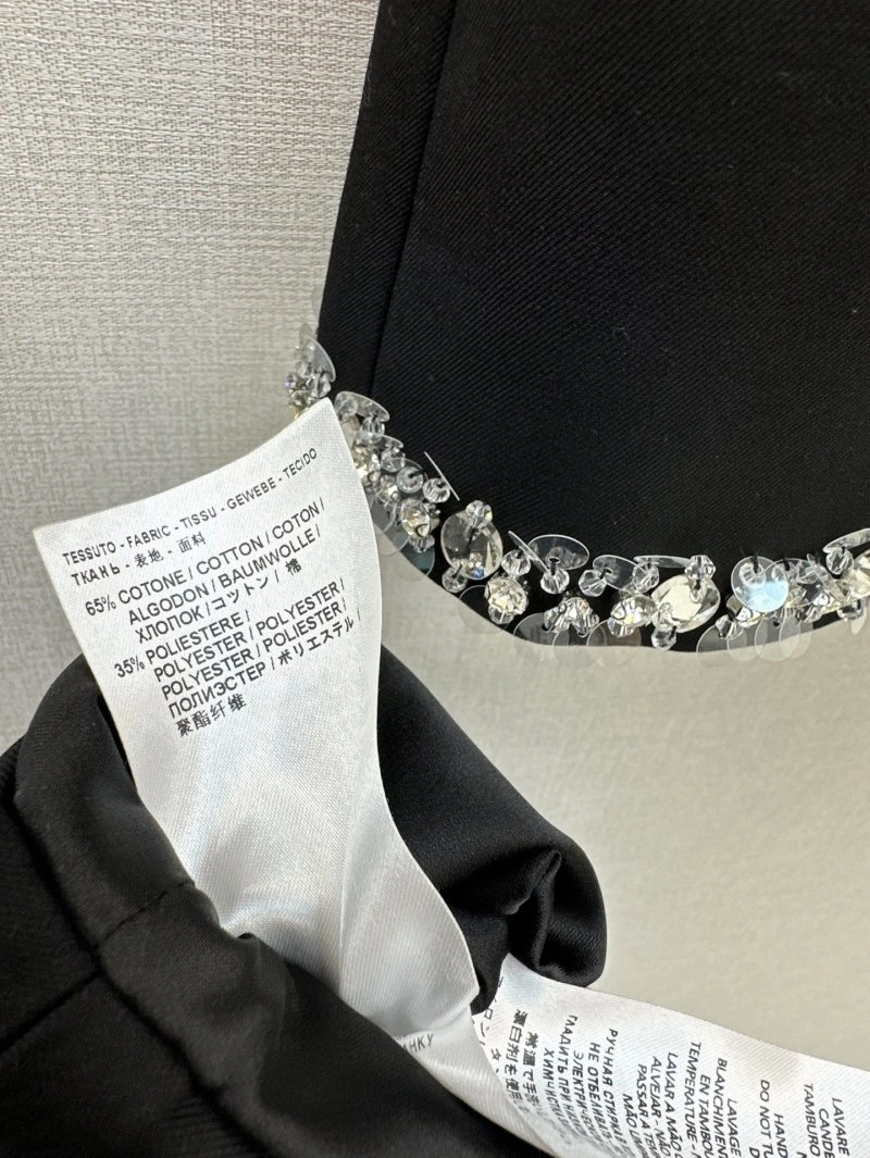 Inexpensive Gucci Dress Suits