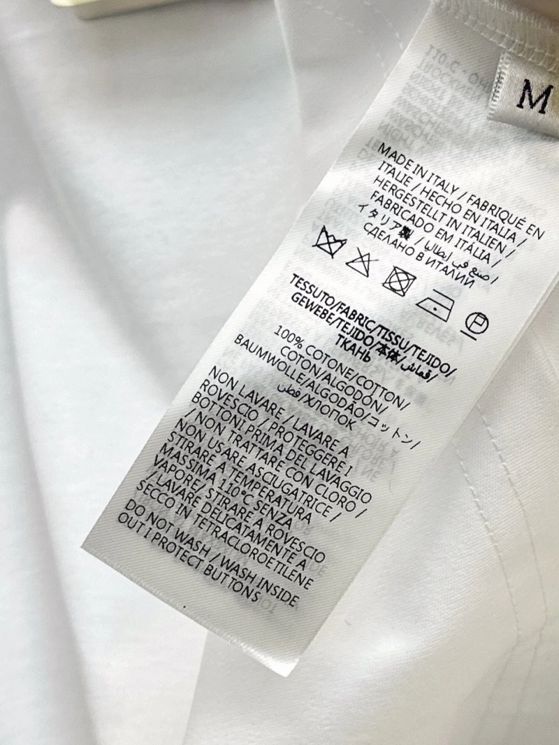 Low-cost Gucci Dress Suits