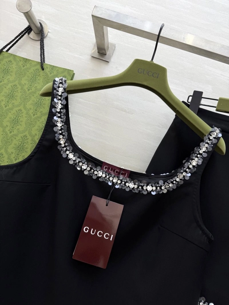 Top match Gucci Dress Suits