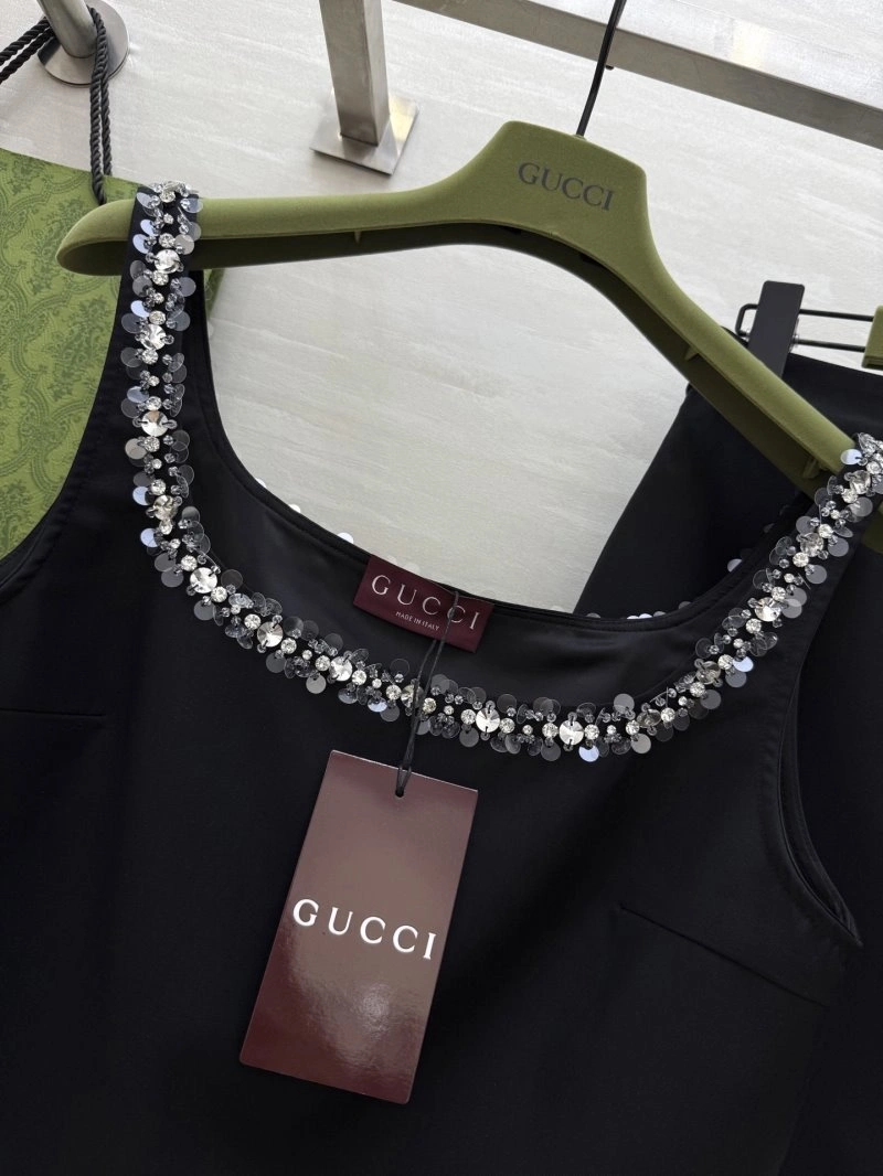 Top match Gucci Dress Suits