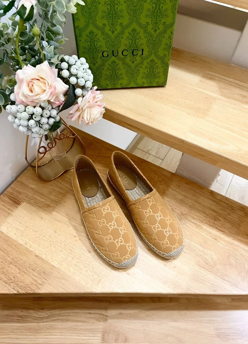 Value-priced Gucci Fishermans Shoes