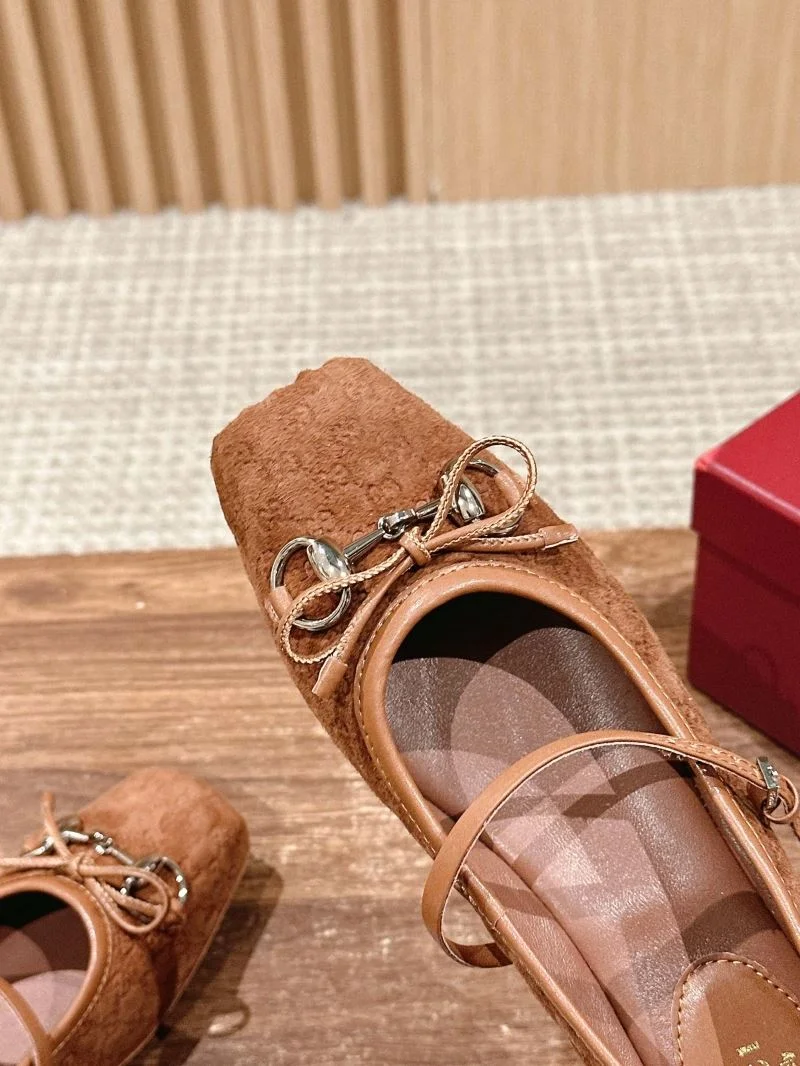 Reasonably priced Gucci Flat Shoes