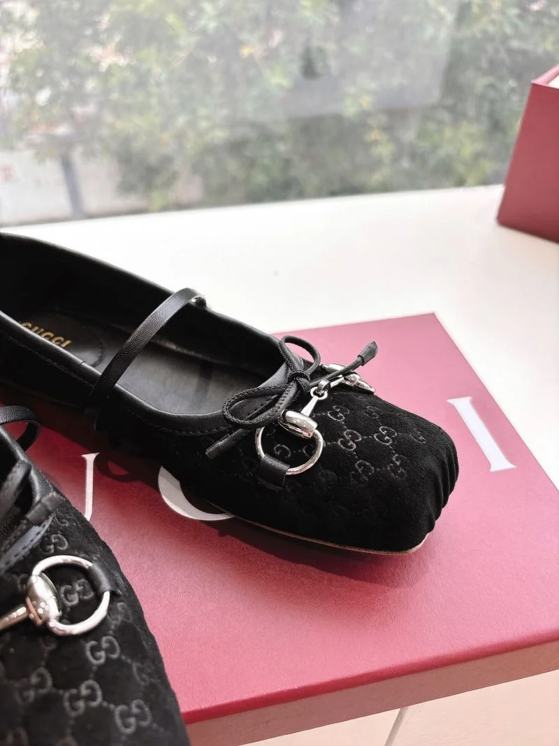 High accuracy Gucci Flat Shoes
