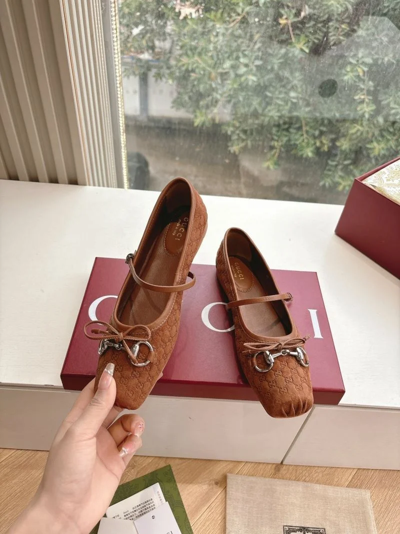 Value-priced Gucci Flat Shoes