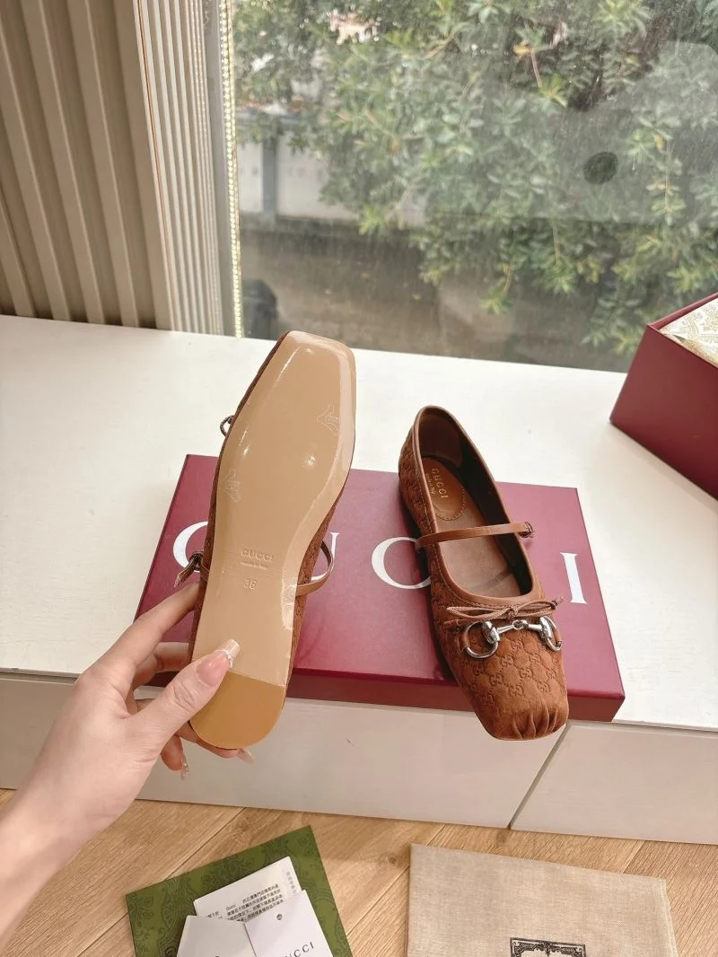 Value-priced Gucci Flat Shoes