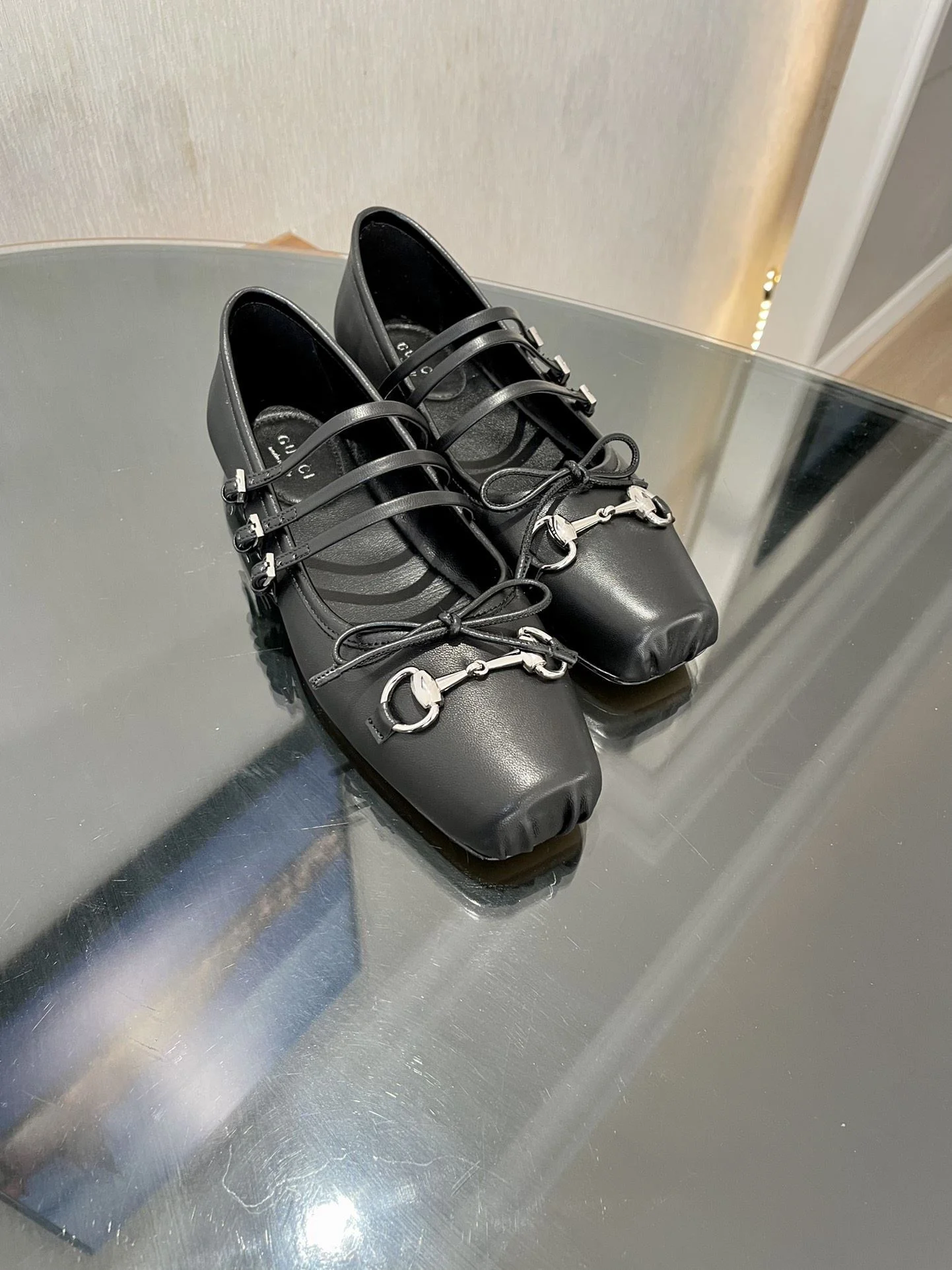 Official Gucci Flat Shoes