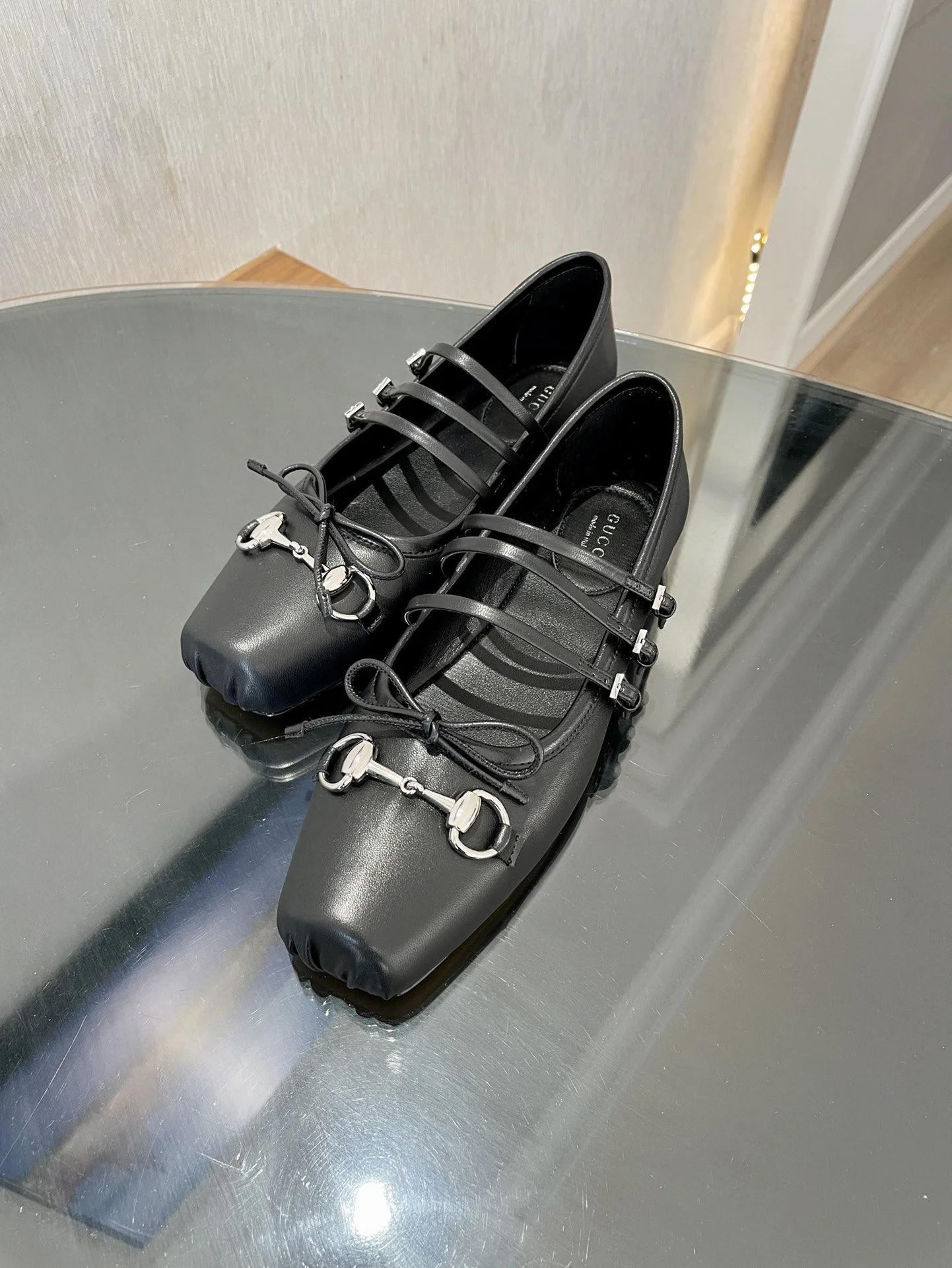 Official Gucci Flat Shoes