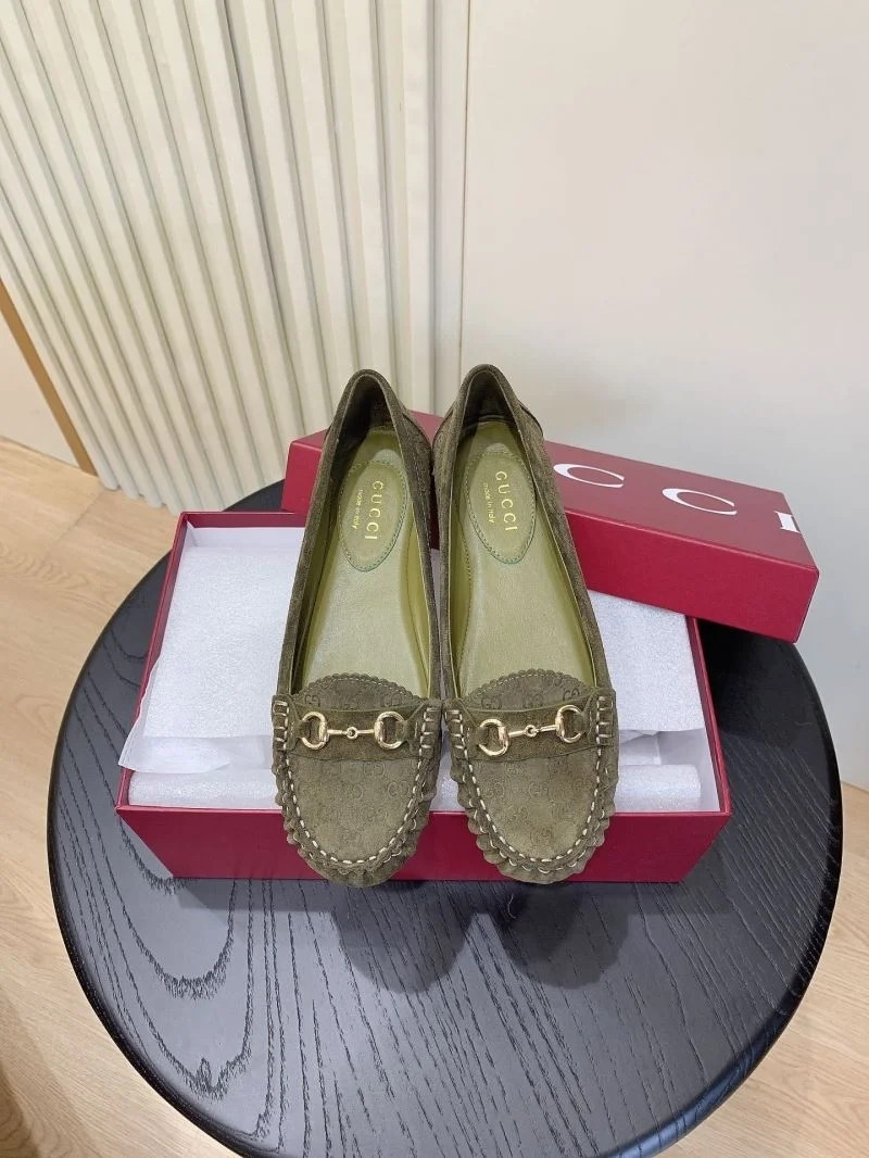 Gucci Flat Shoes