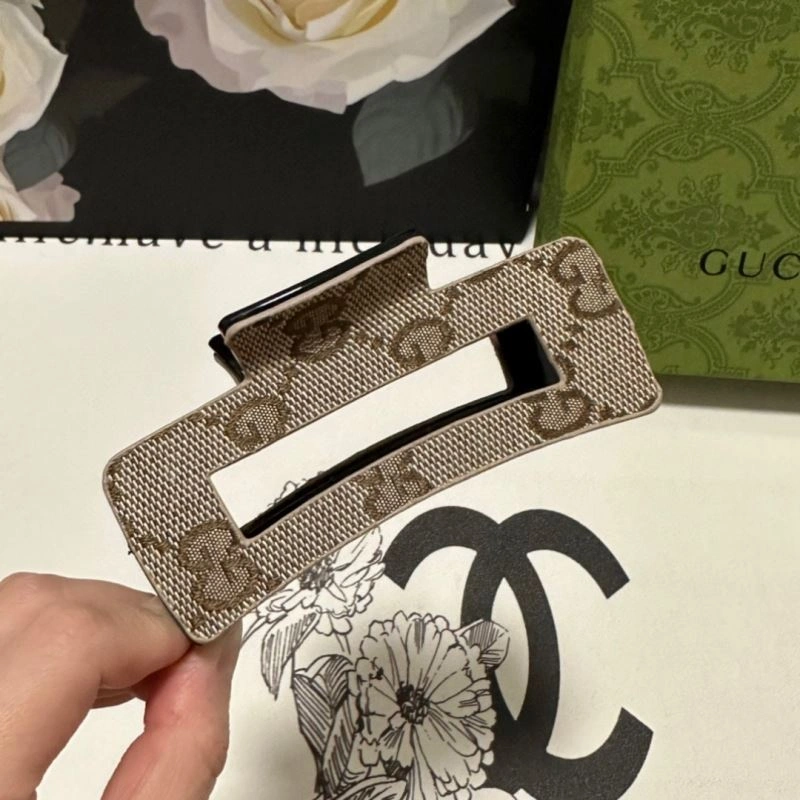 Low-cost Gucci Hair Hoop