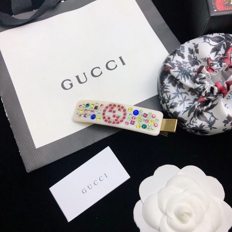 Top mirror Gucci Hairpins
