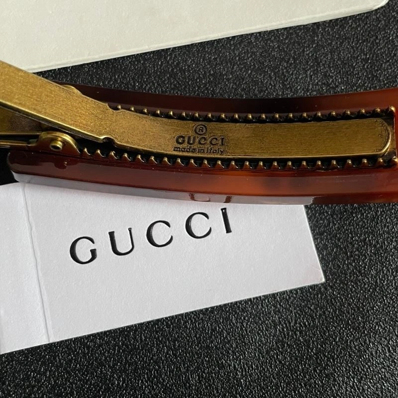 Top mirror Gucci Hairpins