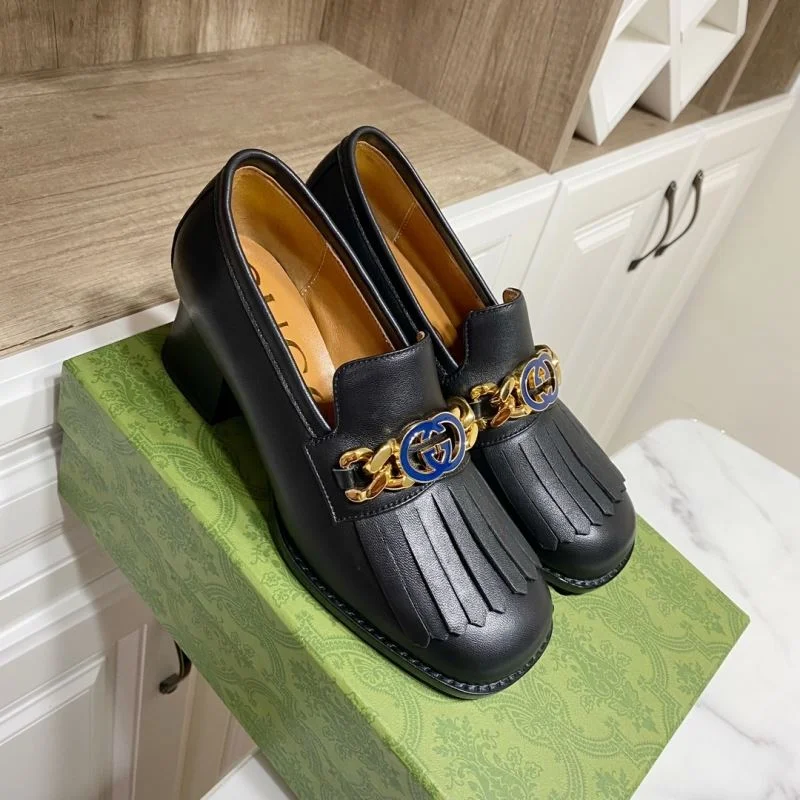 Accurate model Gucci Heeled Shoes
