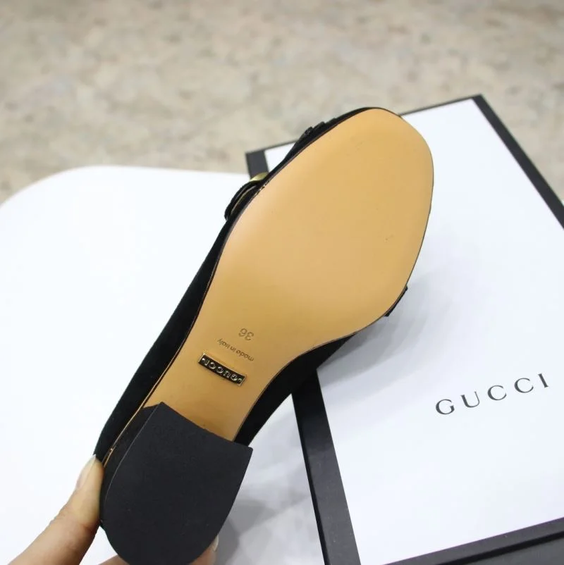 Accurate model Gucci Heeled Shoes