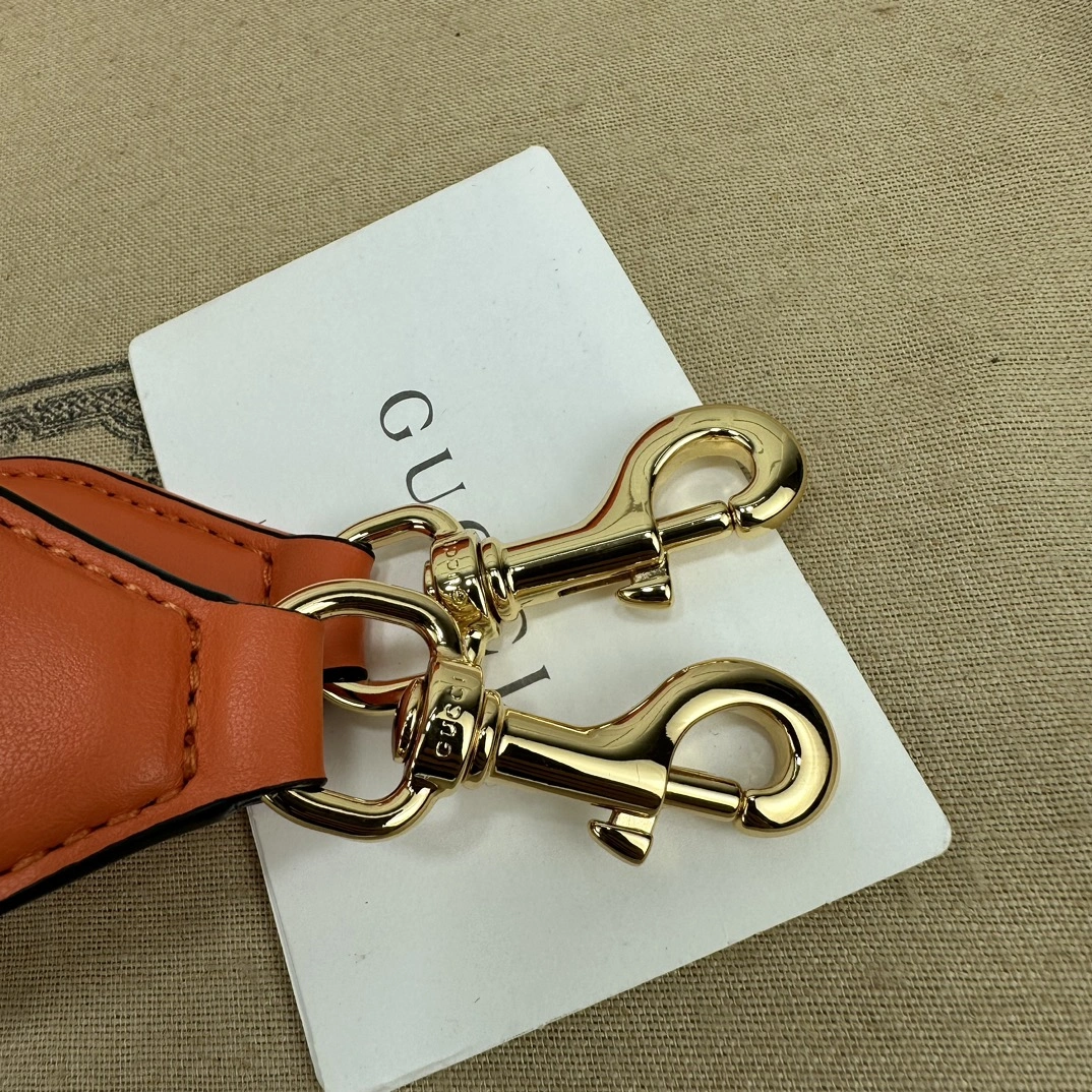 Top match Gucci Hobo Bags