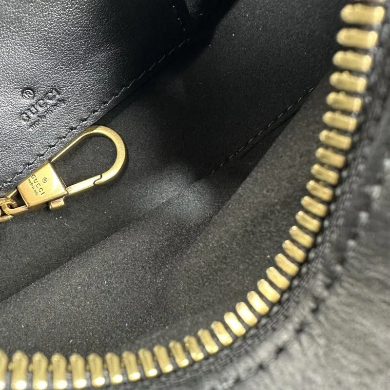 Top mirror Gucci Hobo Bags