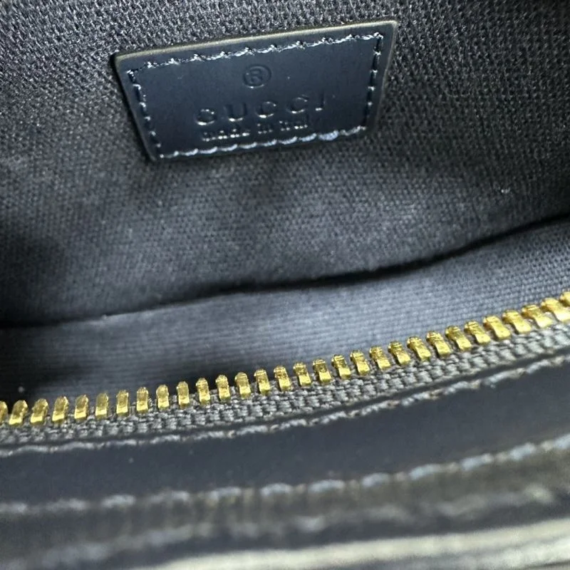 Accurate model Gucci Hobo Bags