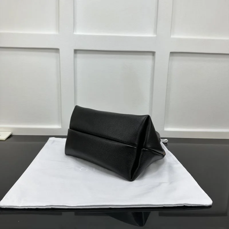 Accurate model Gucci Hobo Bags