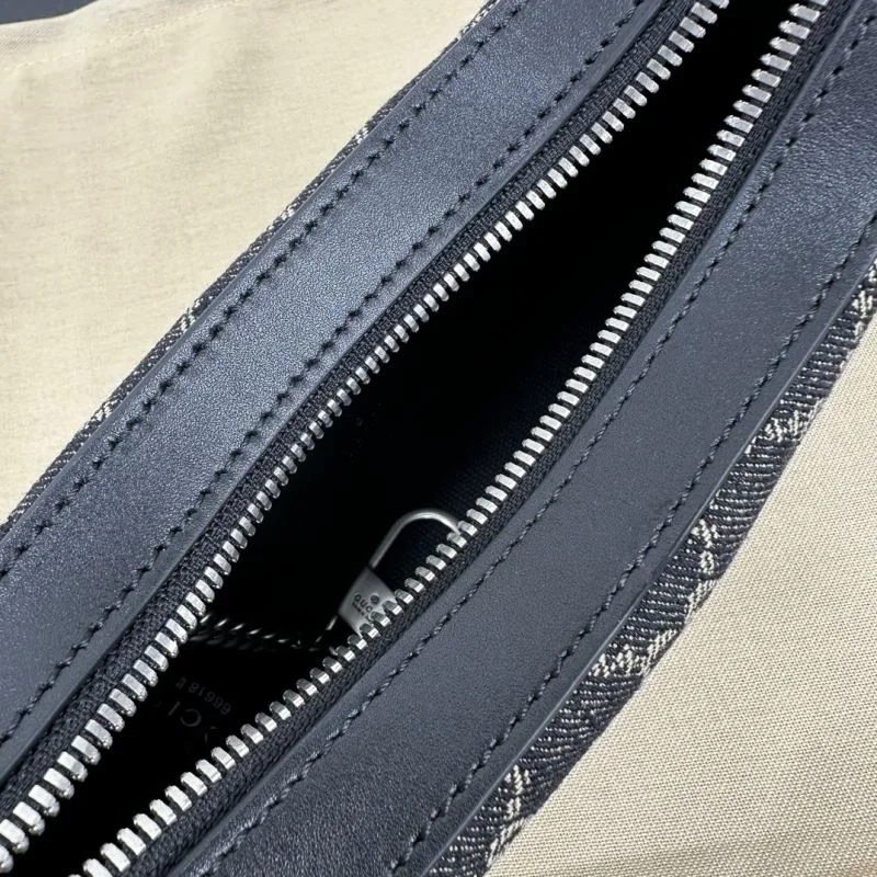 Reasonably priced Gucci Hobo Bags