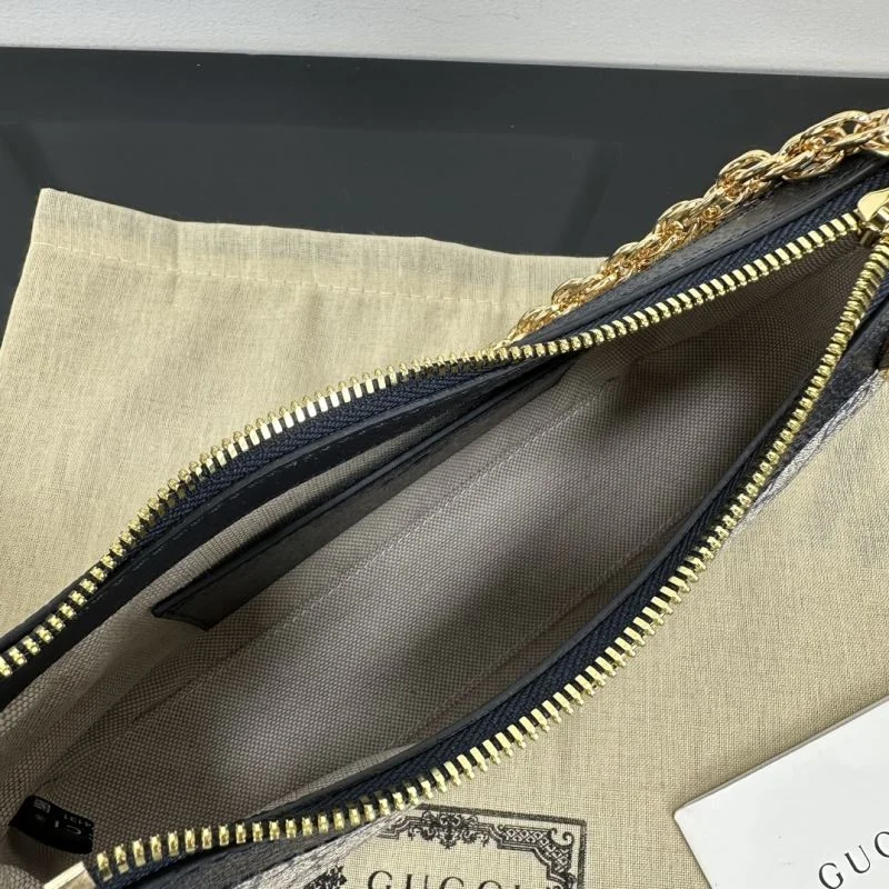Bargain Gucci Hobo Bags
