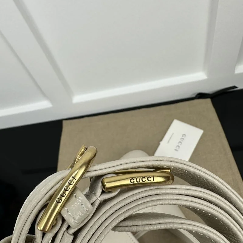 Indistinguishable Gucci Hobo Bags