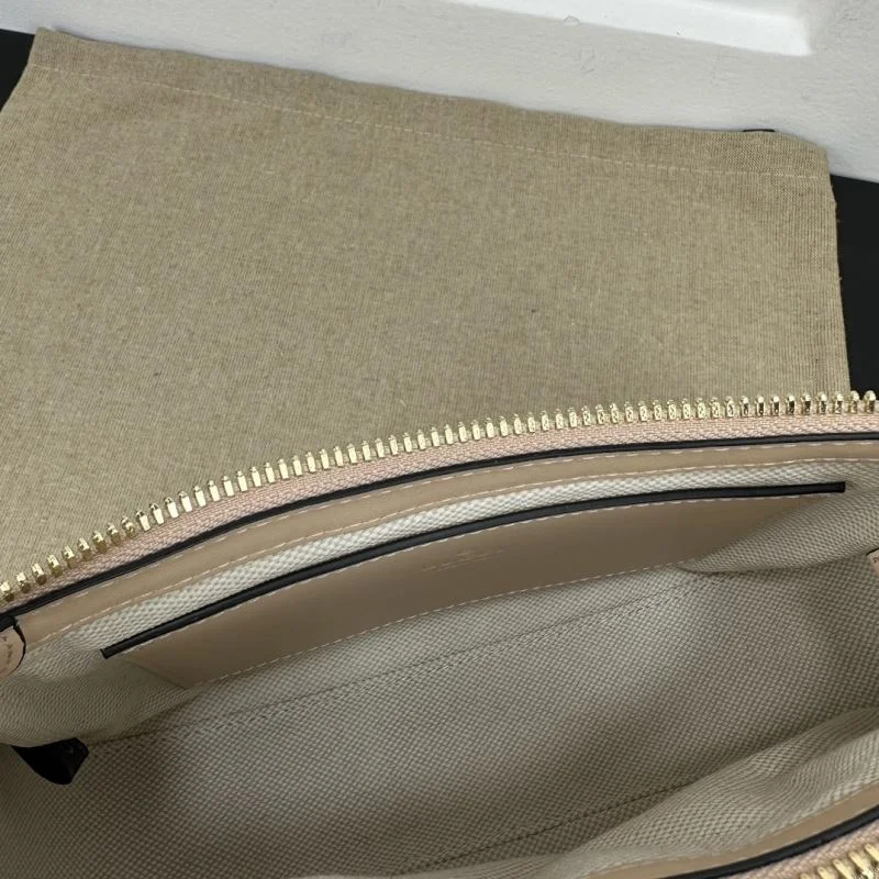 Budget-friendly Gucci Hobo Bags