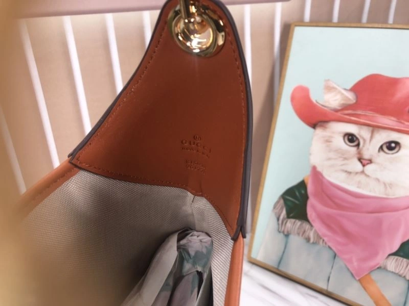 Reasonably priced Gucci Hobo Bags