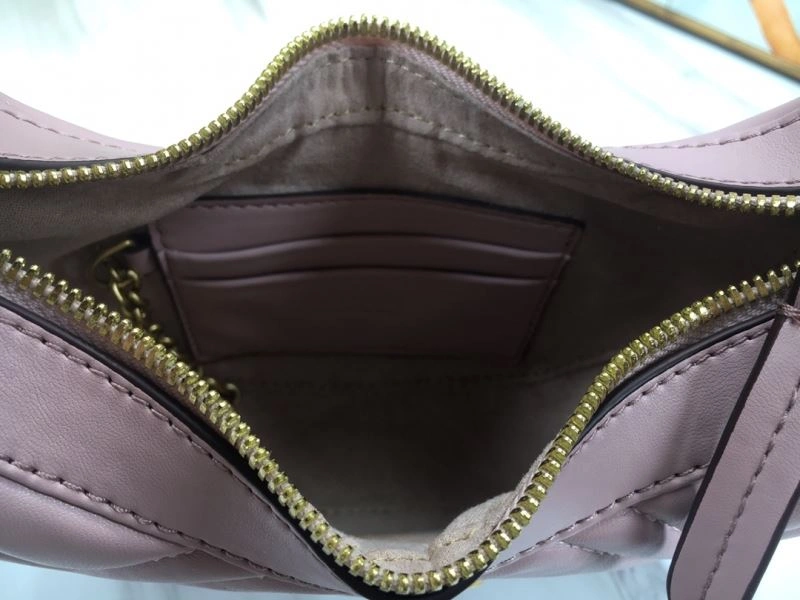 Top match Gucci Hobo Bags