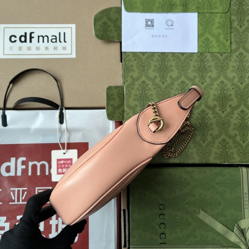 Top match Gucci Hobo Bags