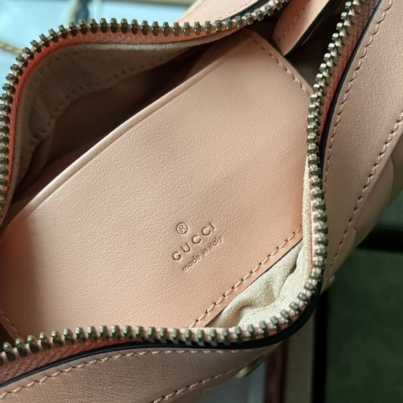 Top match Gucci Hobo Bags