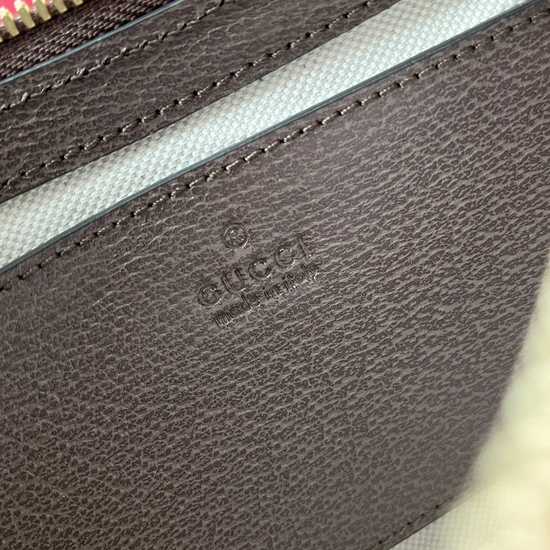 Reasonably priced Gucci Hobo Bags