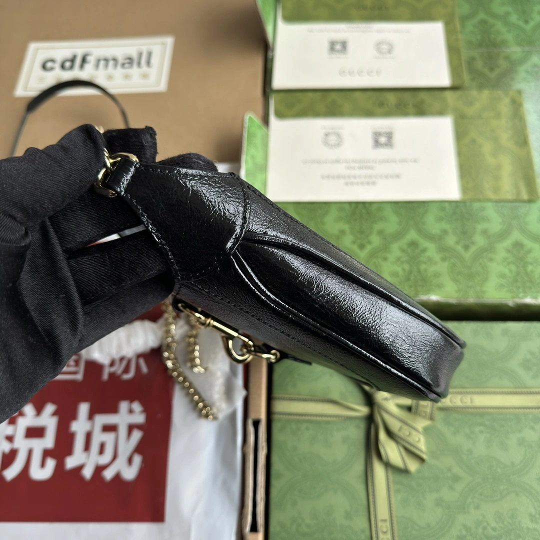 Top mirror Gucci Hobo Bags