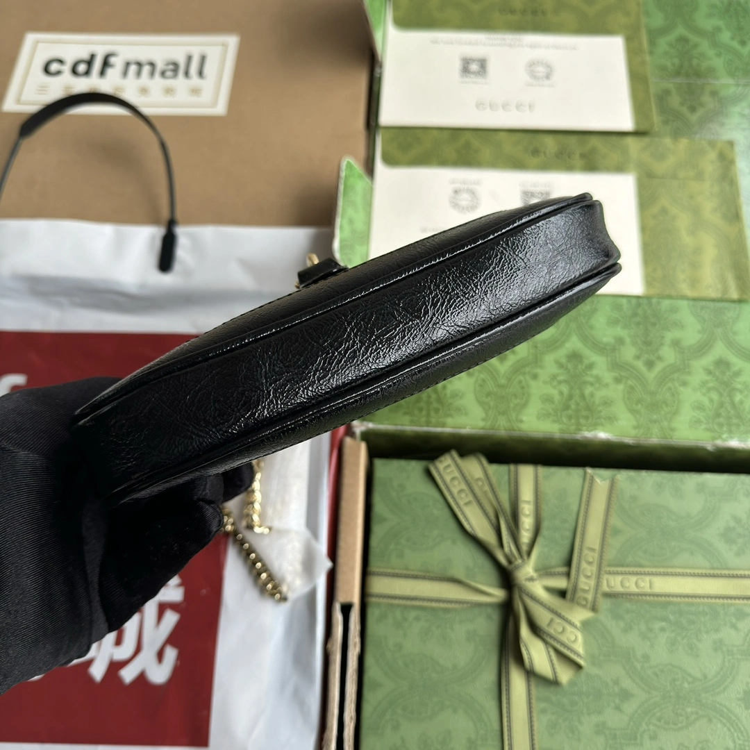 Top mirror Gucci Hobo Bags