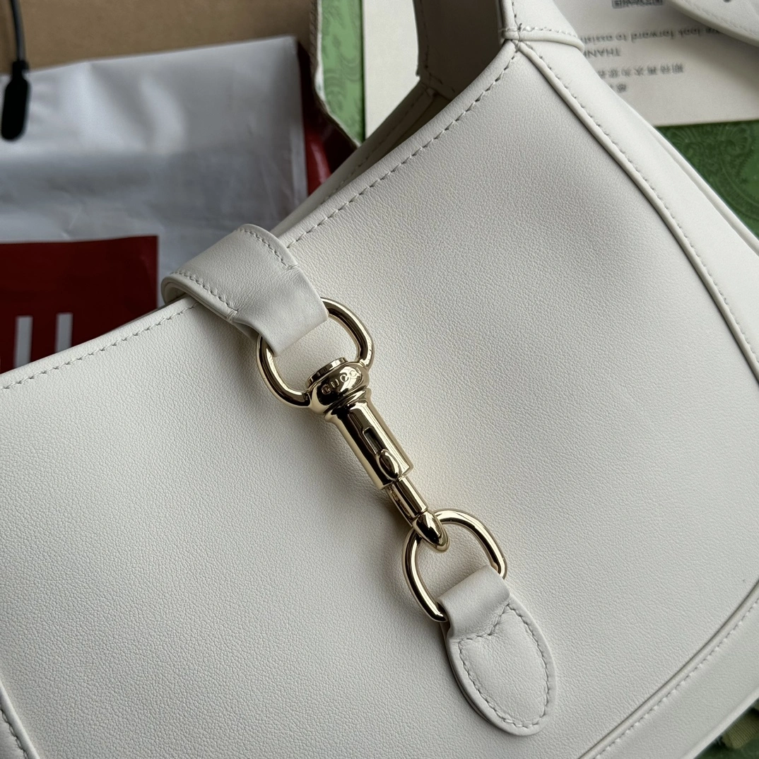 Indistinguishable Gucci Hobo Bags