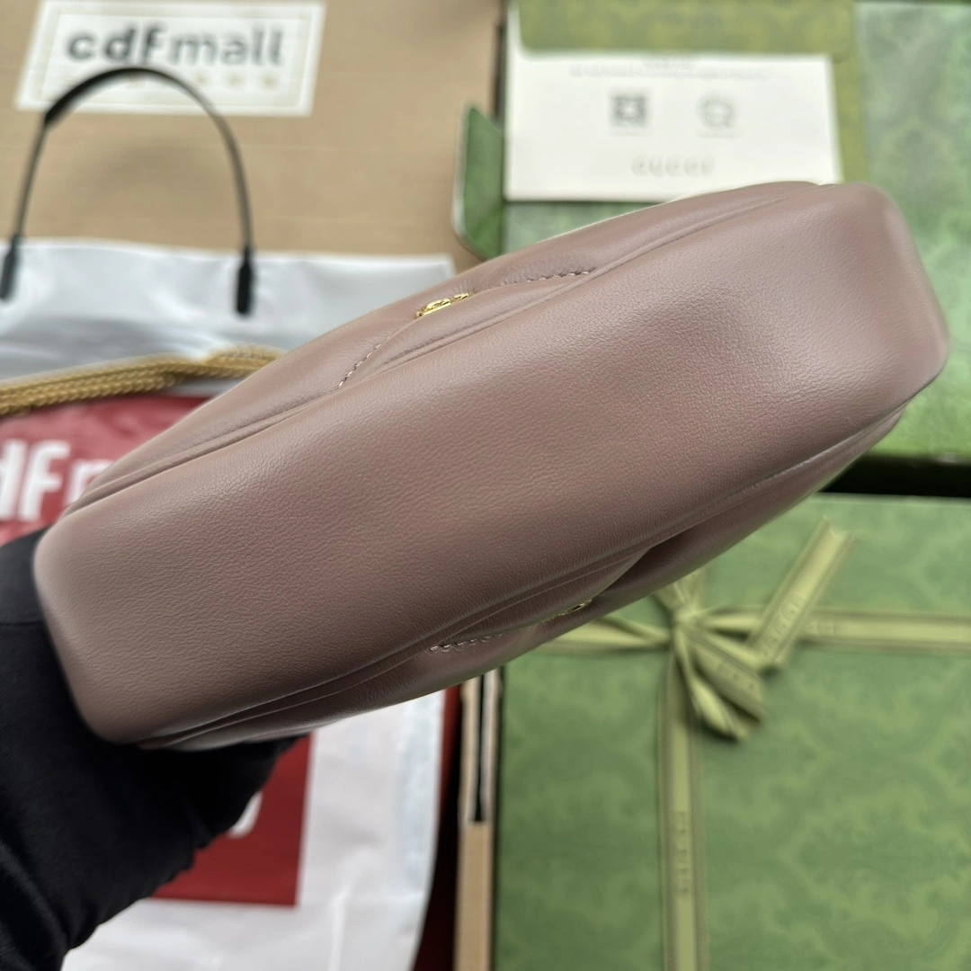 Indistinguishable Gucci Hobo Bags